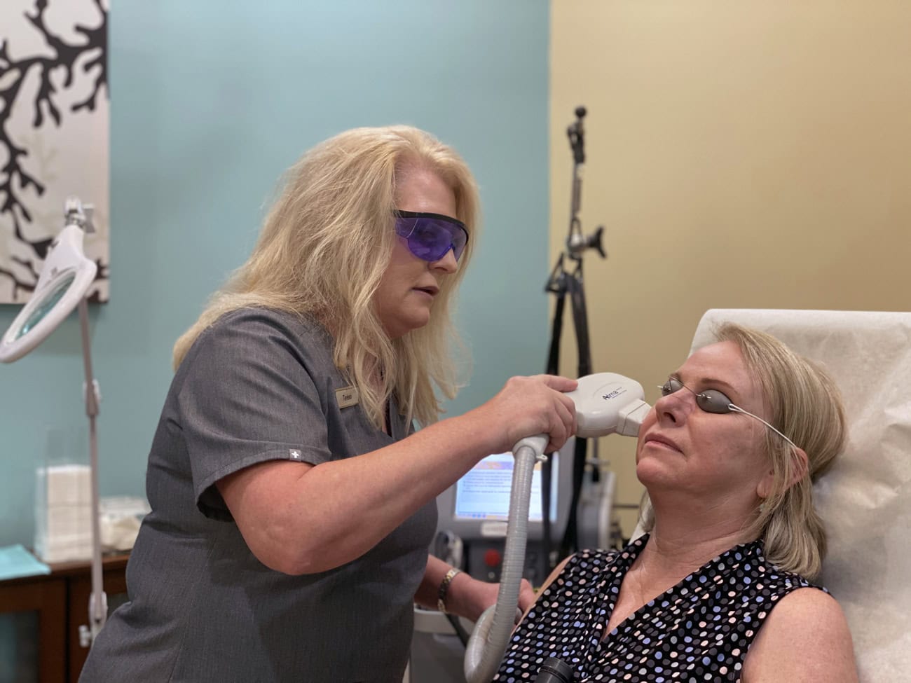 IPL (Intense Pulsed Light) - The Dermatology Clinic